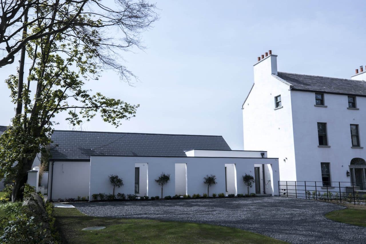 Explore Sandyford Farmhouse: Luxury Retreat in Dublin Countryside